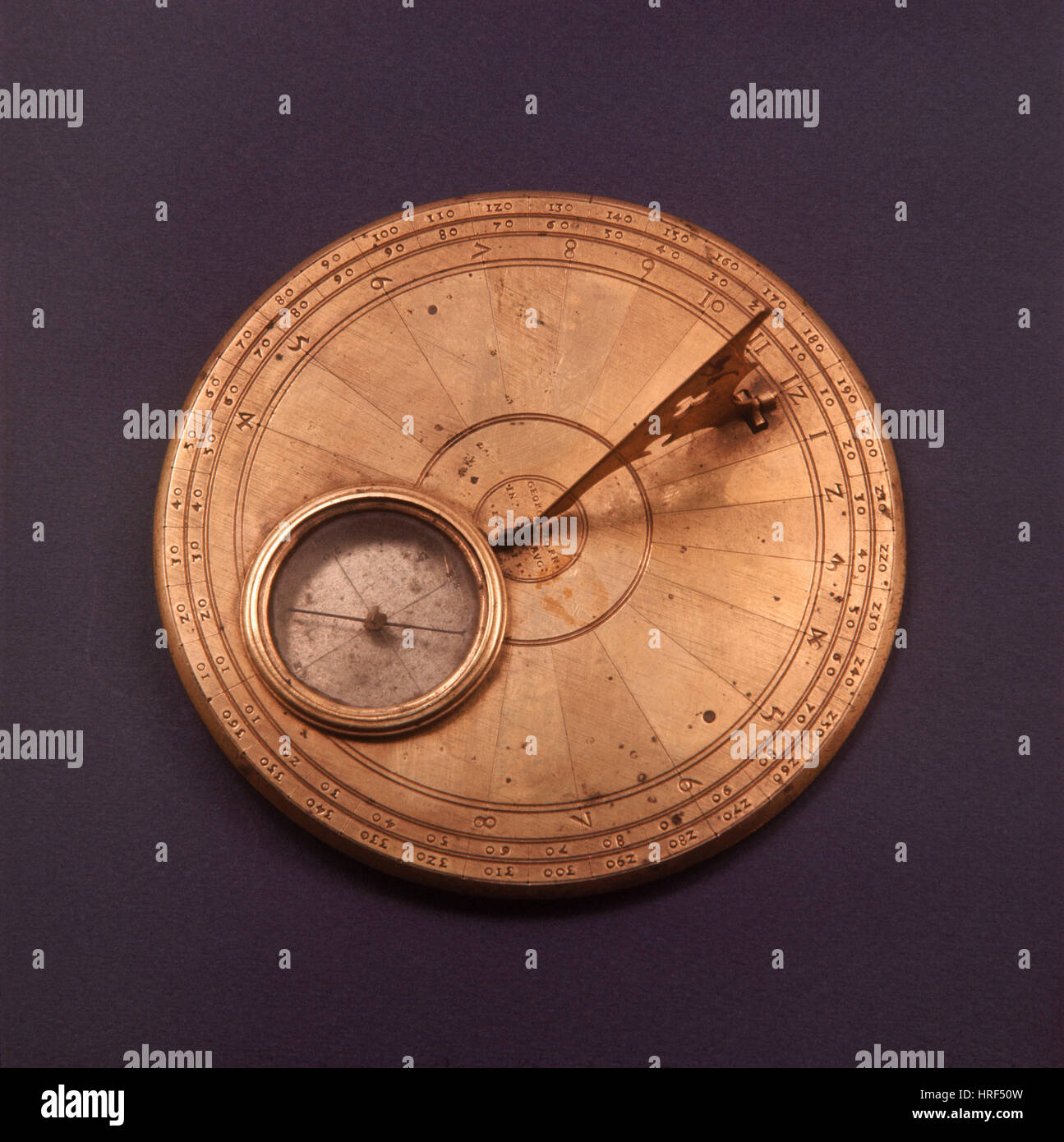 Bronze sun dials hi-res stock photography and images - Alamy