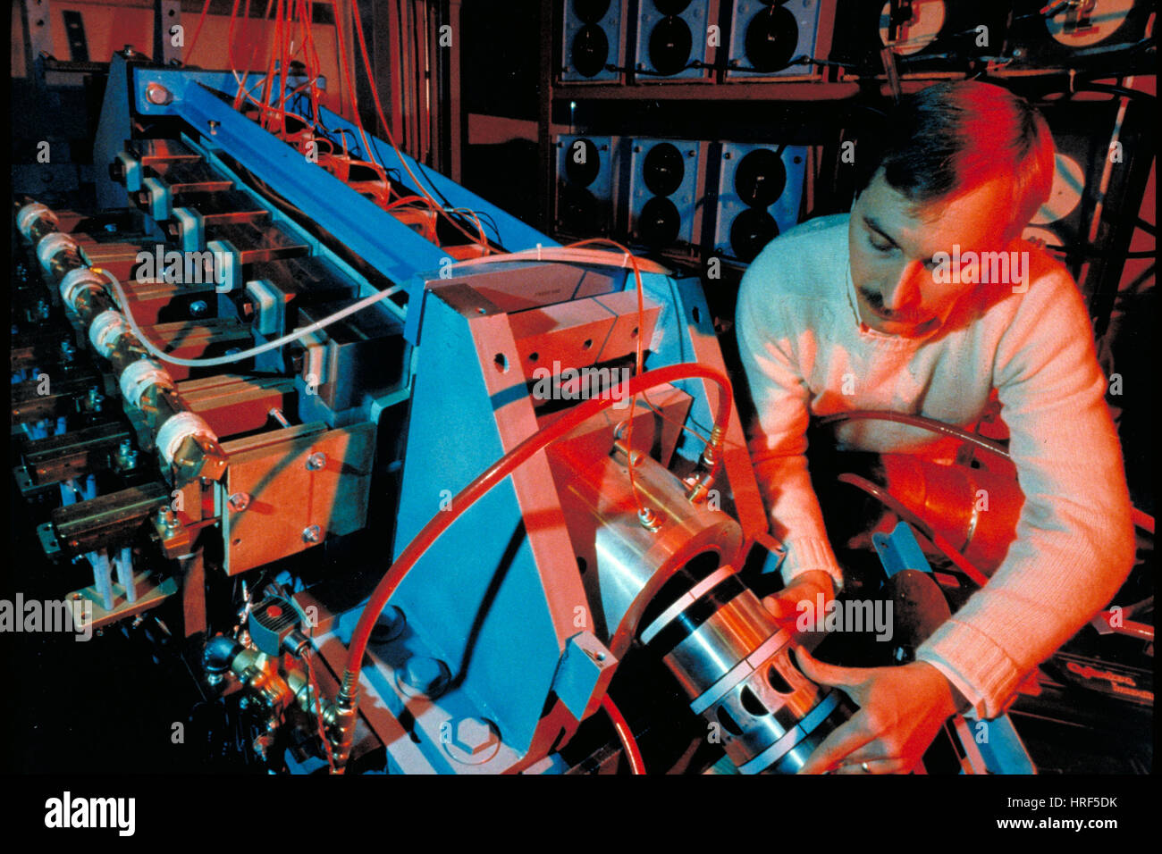 Electromagnetic launchers hi-res stock photography and images - Alamy