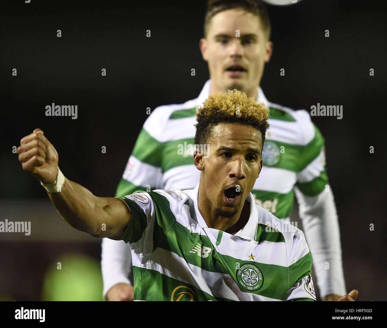 Celtic's Scott Sinclair celebrates scoring his side's first goal of the ...