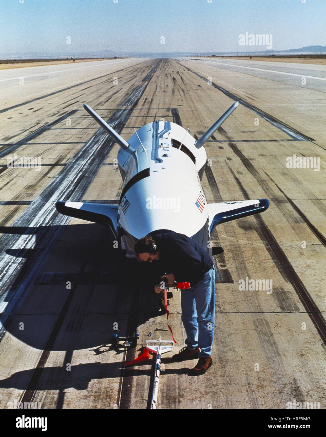 Maneuver hi-res stock photography and images - Alamy