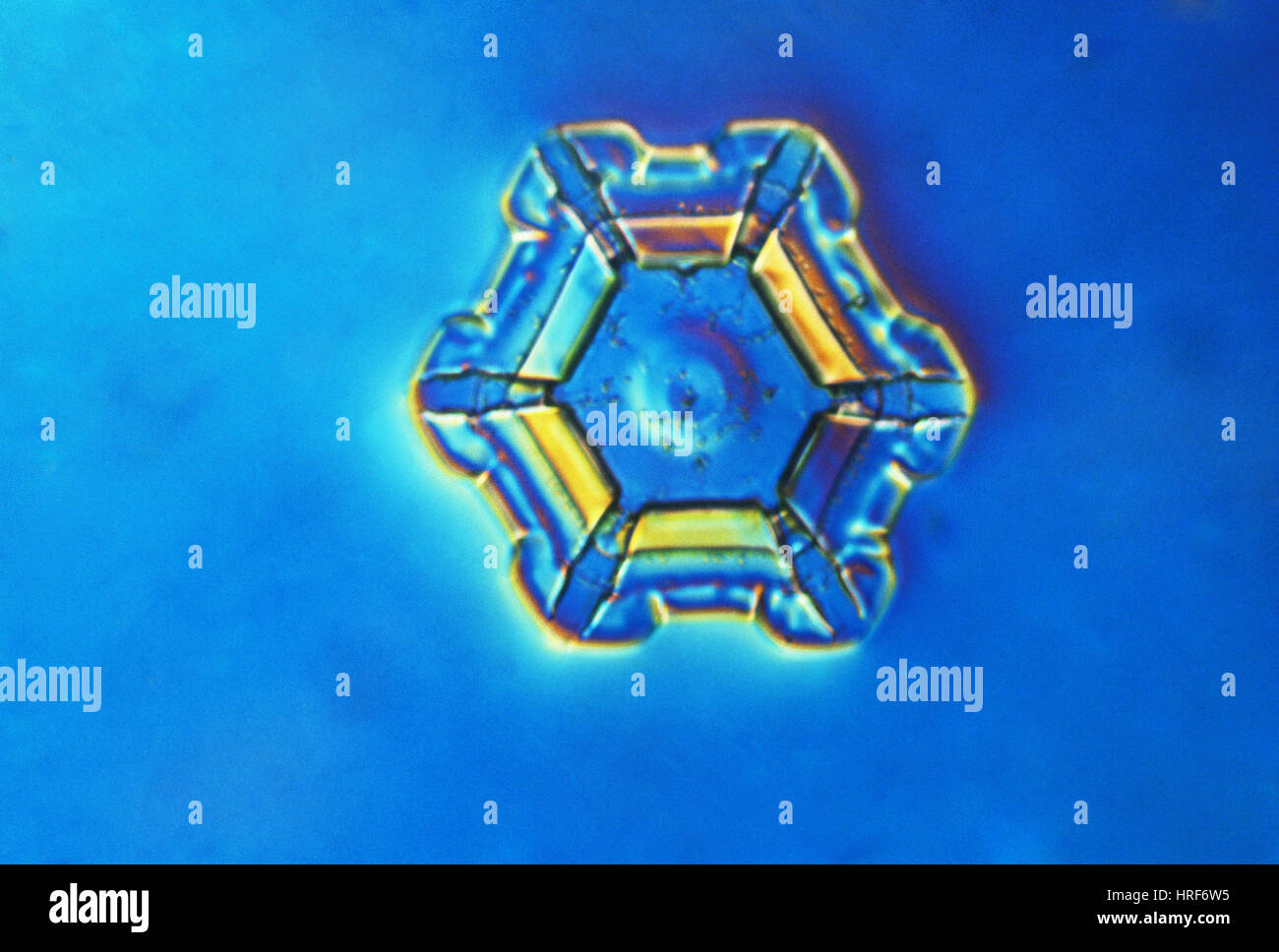 Geometric patterns in snow hi-res stock photography and images - Alamy