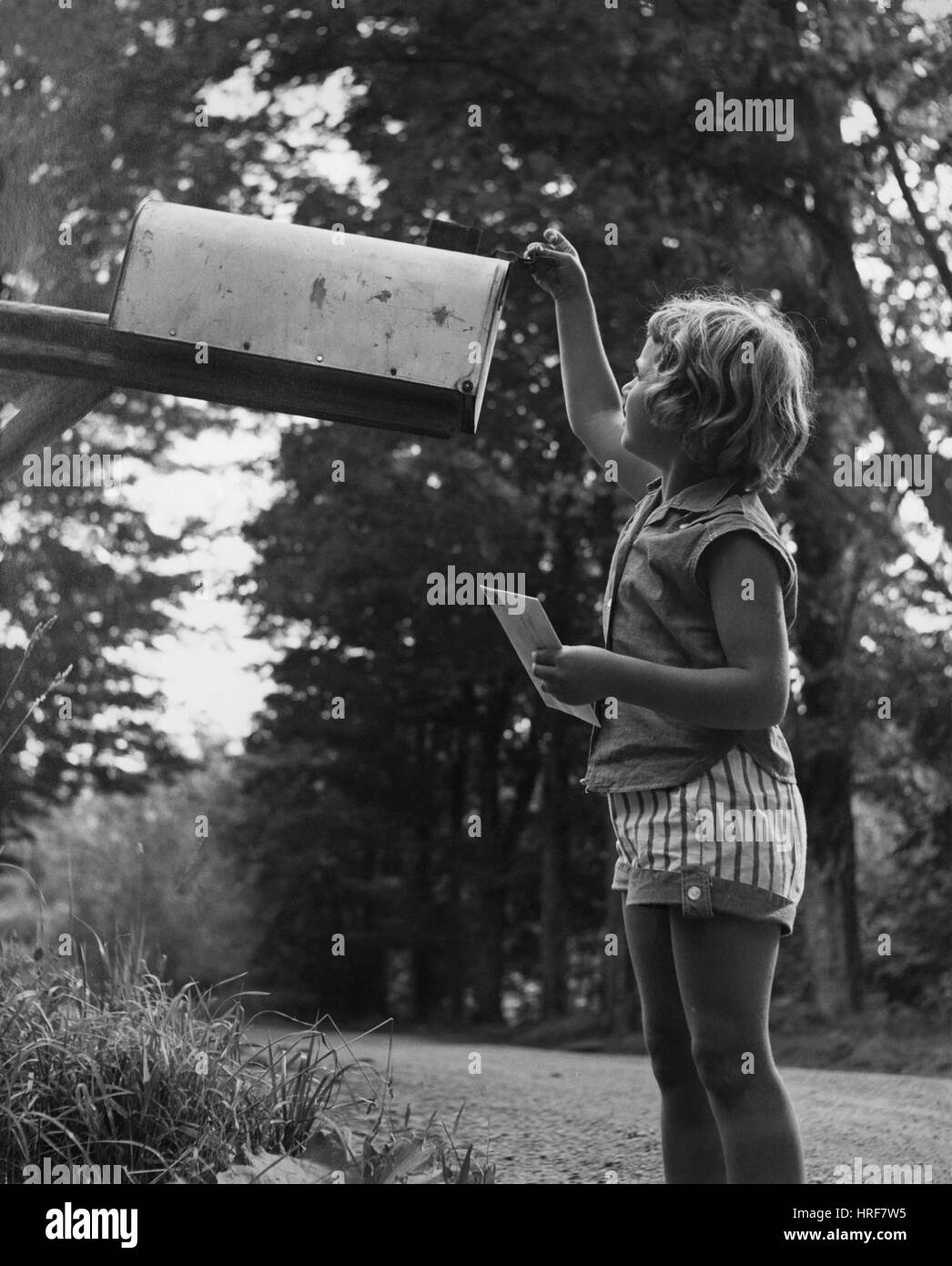 Mailing children hi-res stock photography and images - Alamy