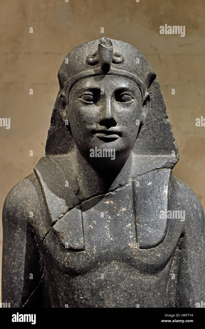 King ptolemaios hi-res stock photography and images - Alamy