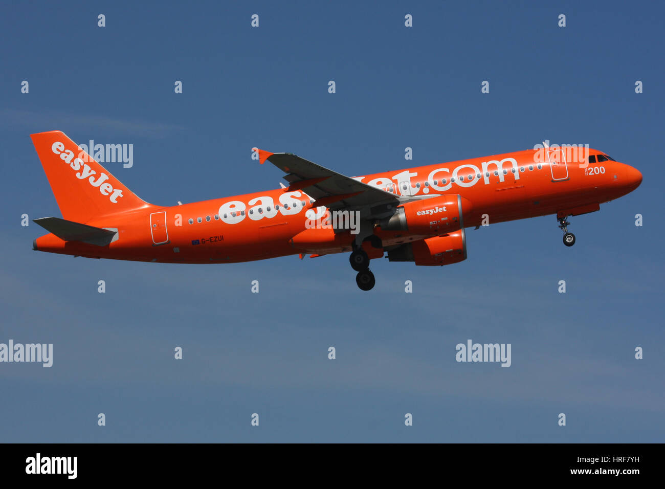 Easy jet easyjet hi-res stock photography and images - Alamy