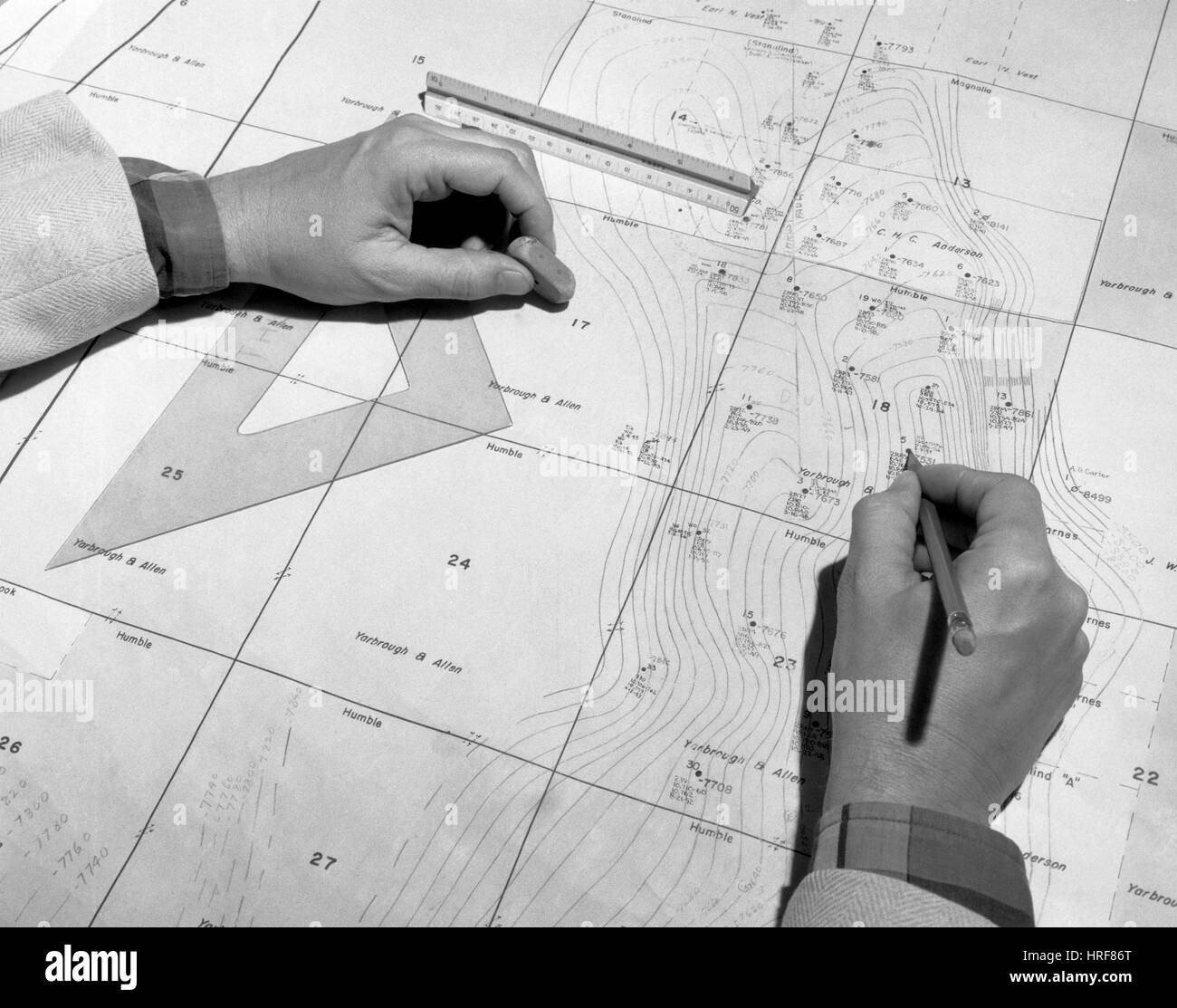 Cartographer draw hi-res stock photography and images - Alamy