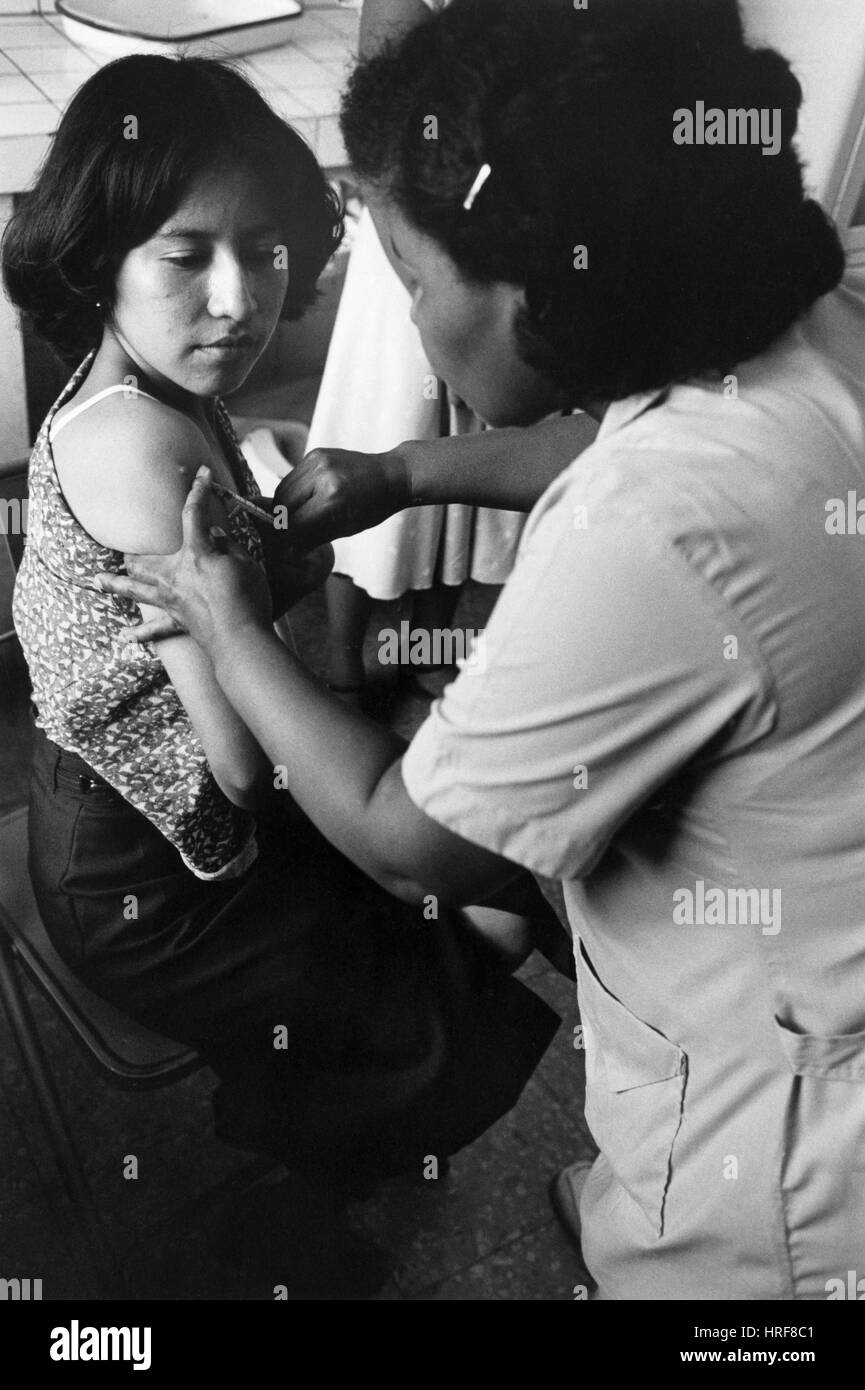 Smallpox vaccination south america hi-res stock photography and images ...