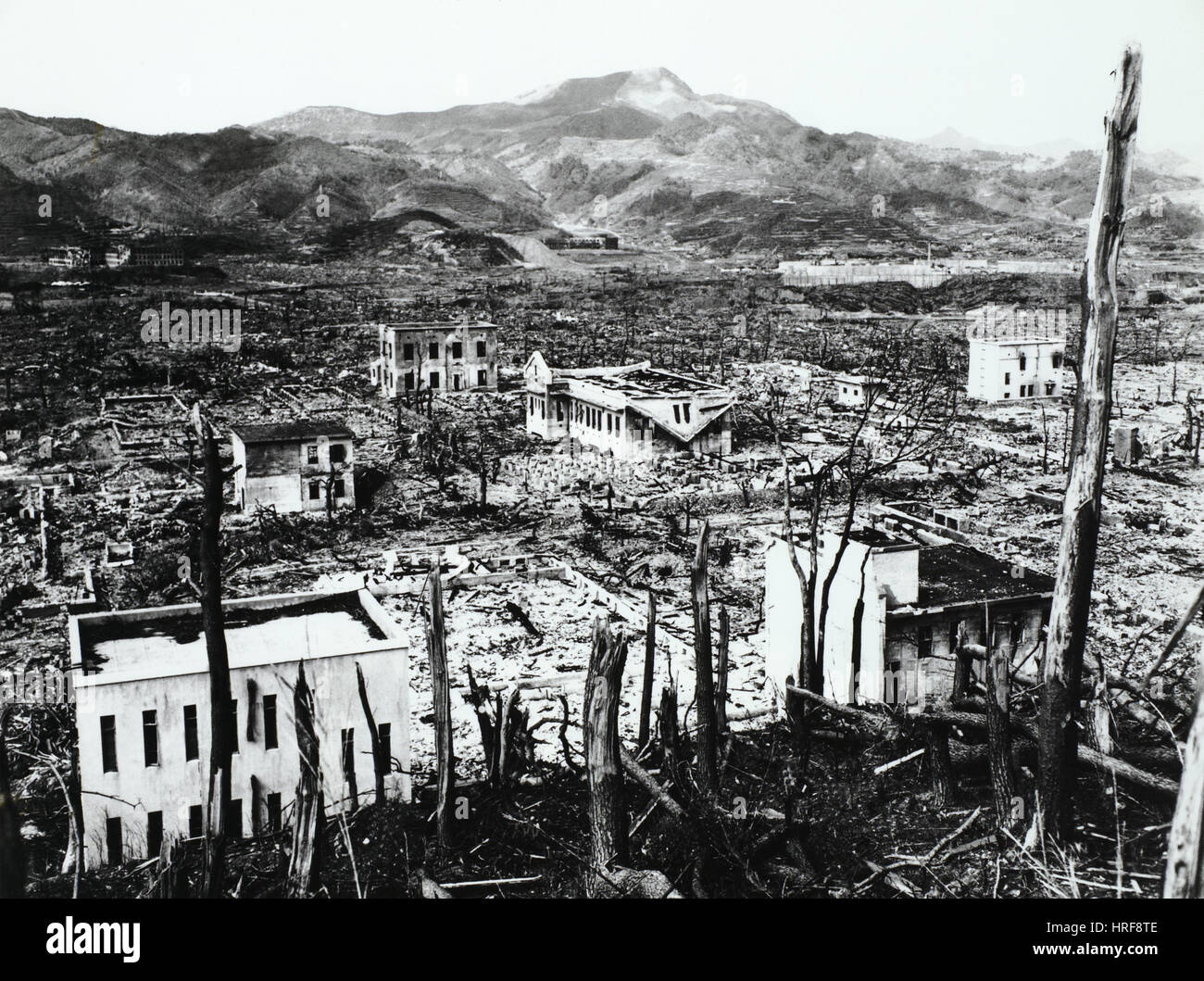 World war ii atomic bomb japan hi-res stock photography and images - Alamy