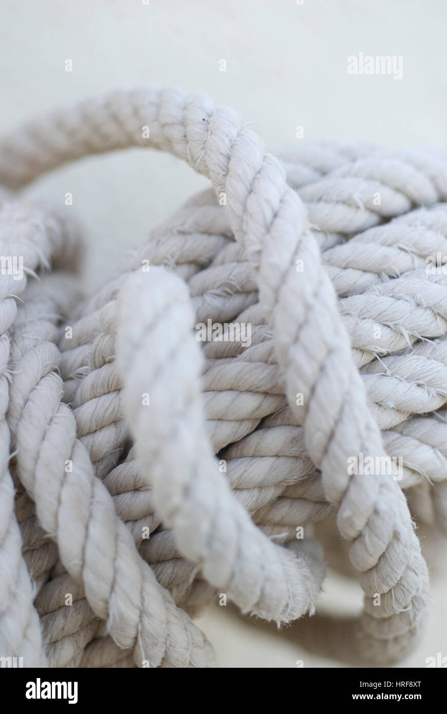 White boat rope Stock Photo - Alamy