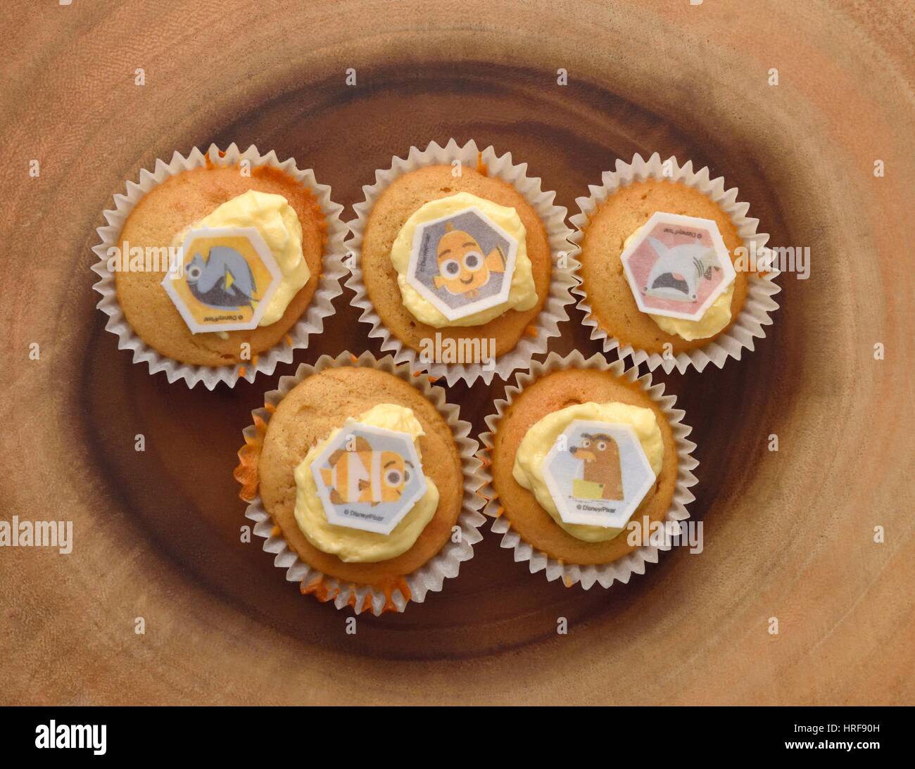 Novelty character cakes hi-res stock photography and images - Alamy