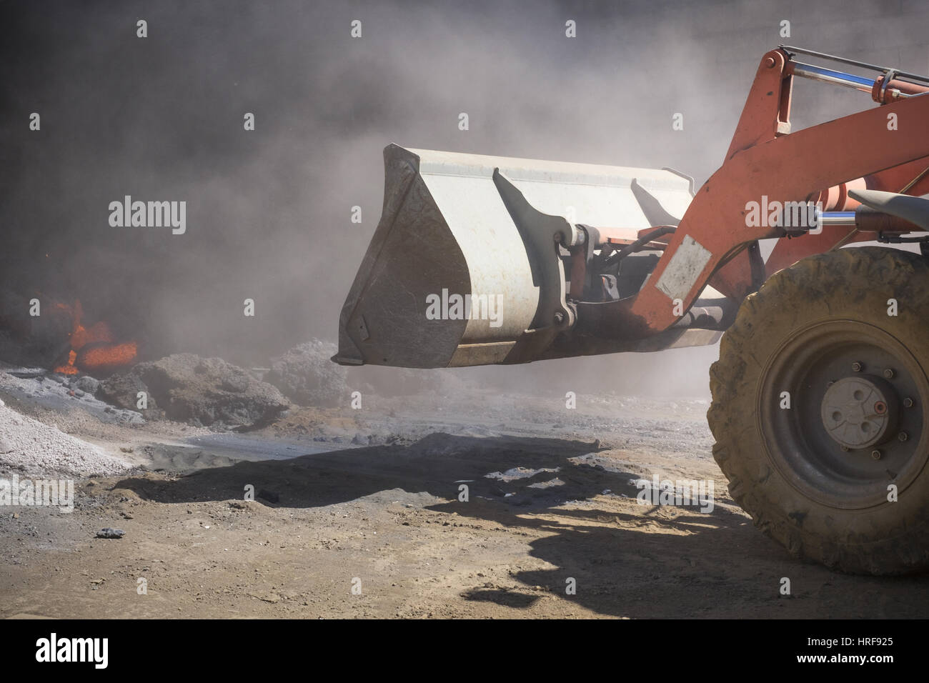 Landfill bulldozer hi-res stock photography and images - Alamy