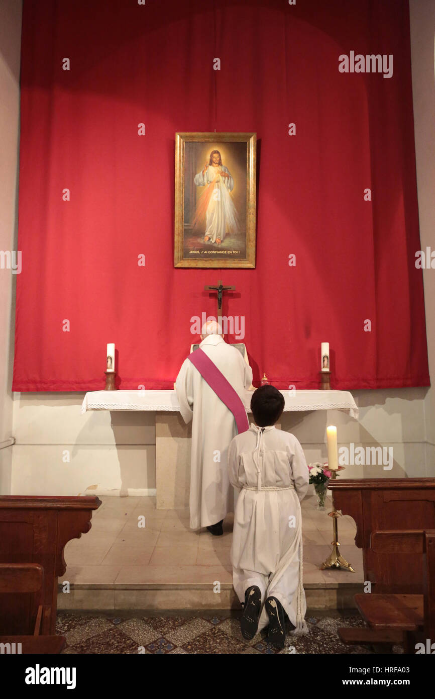 Eucharistic celebration. Sunday mass Stock Photo - Alamy