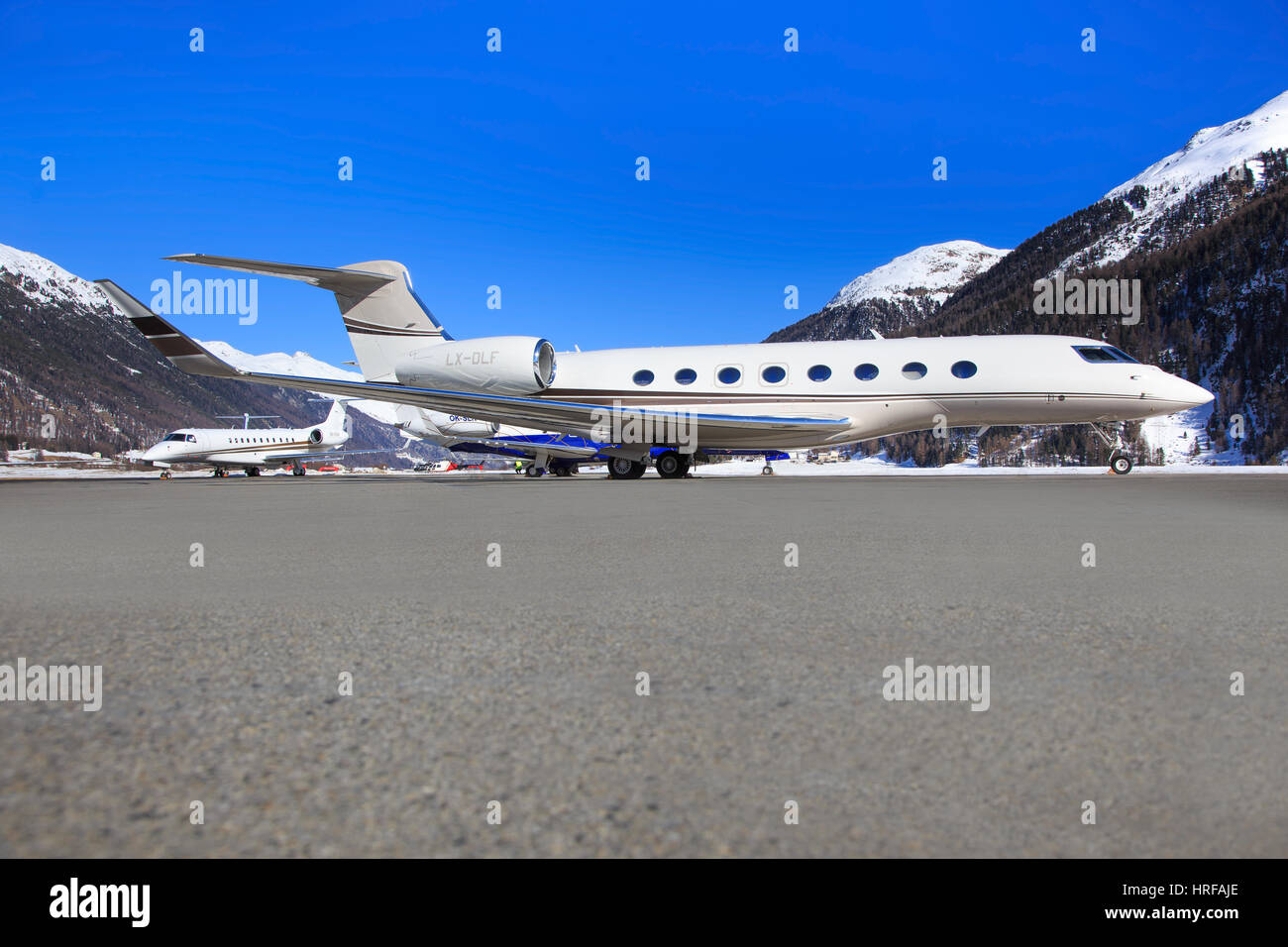 Gulfstream aerospace gulfstream g650 hi-res stock photography and ...