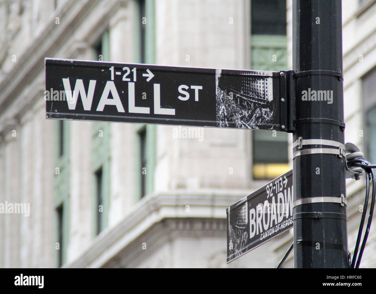 Street direction sign hi-res stock photography and images - Alamy