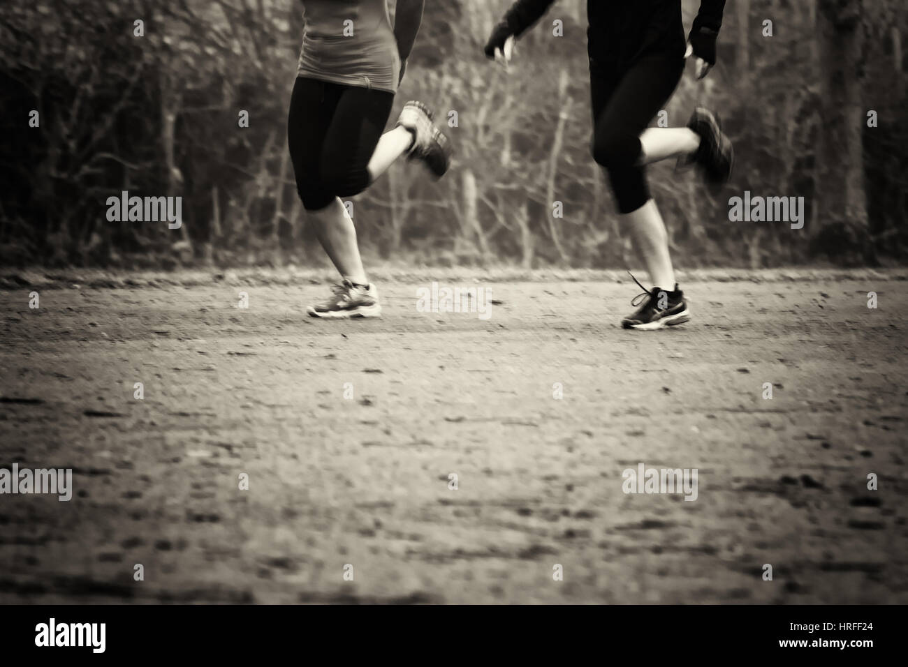 People doing keep fit exercise in the park Stock Photo - Alamy