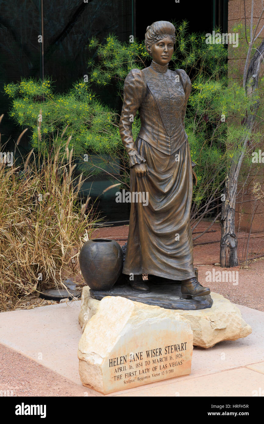 Helen stewart old statue las vegas hi-res stock photography and images ...