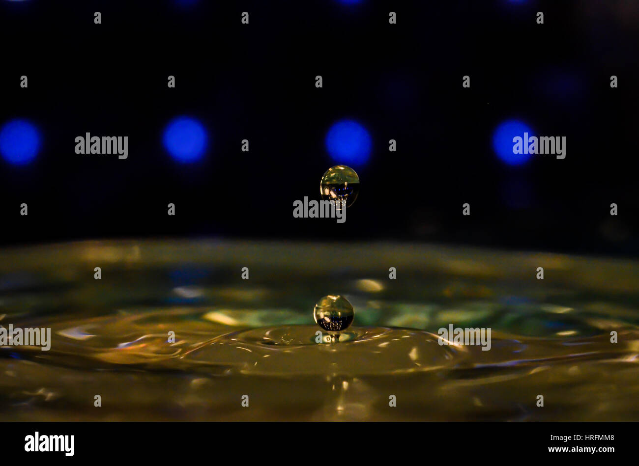 Multiple water drops hi-res stock photography and images - Alamy