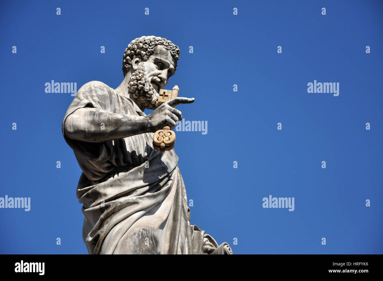 Statue of Saint Peter holding a key. Vatican city Stock Photo - Alamy