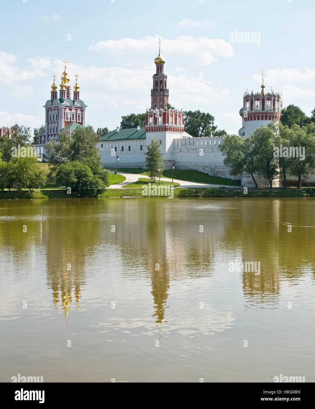 Novodevichiy monastery - one of the most beautiful historical buildings ...