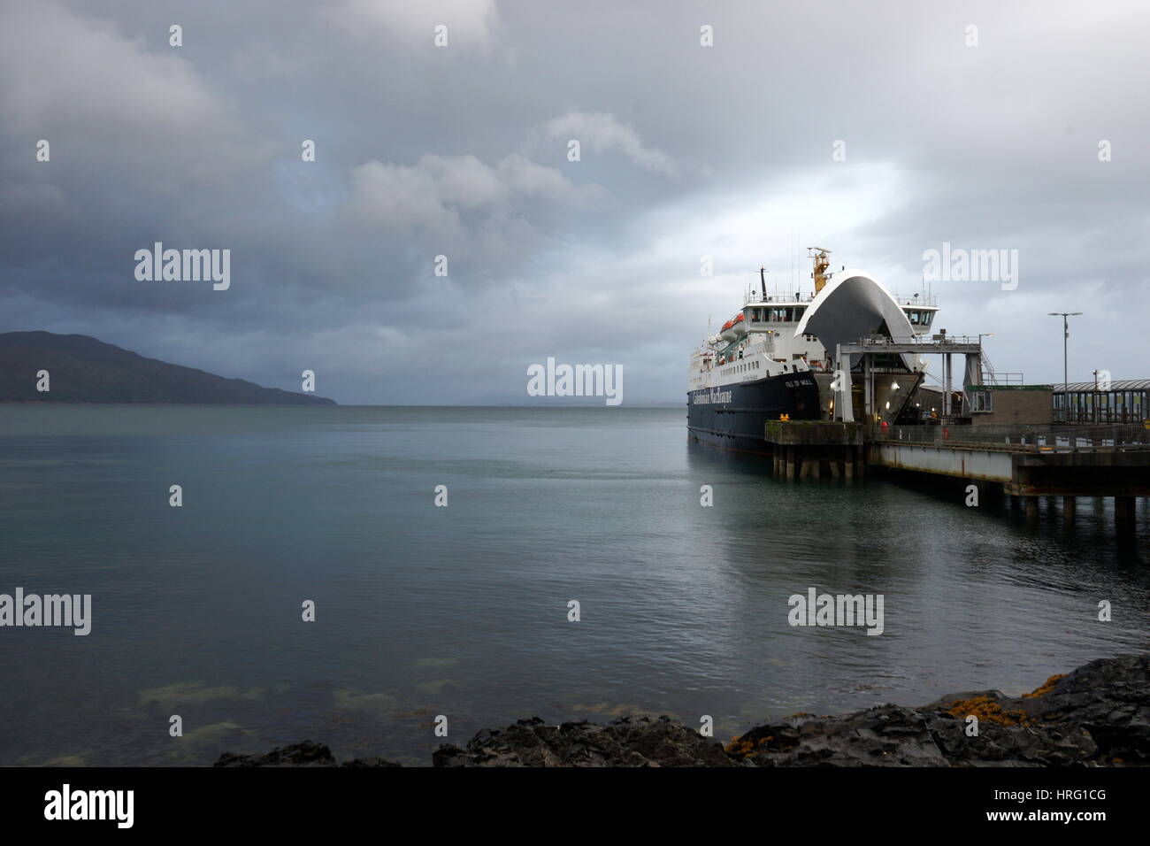 Isle of mull ferry hi-res stock photography and images - Alamy