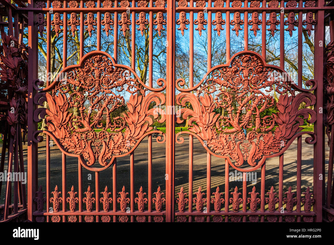 Victorian gates hi-res stock photography and images - Alamy