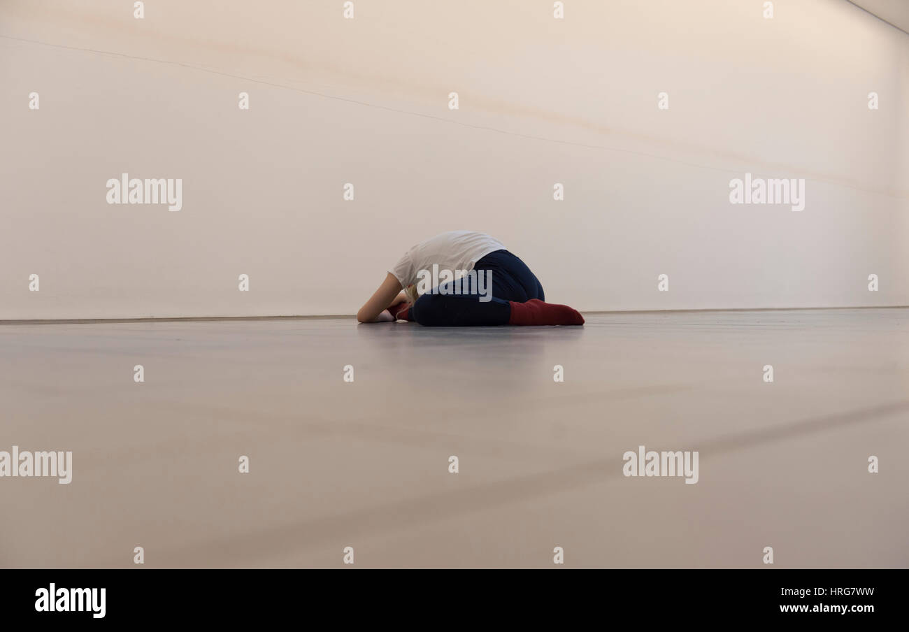 Cally spooner exhibition serpentine gallery hi-res stock photography ...