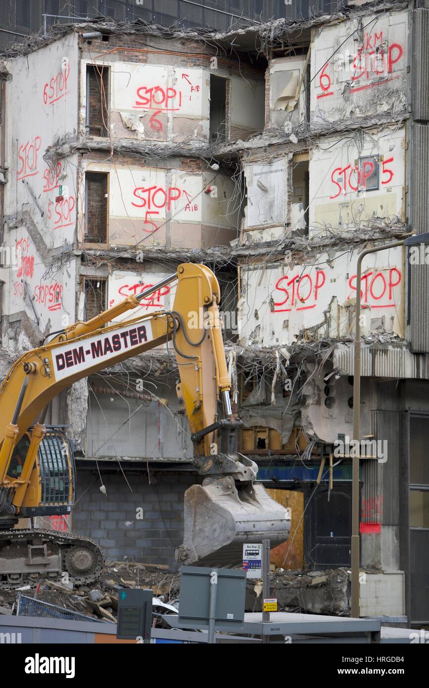 Demolition team hi-res stock photography and images - Alamy