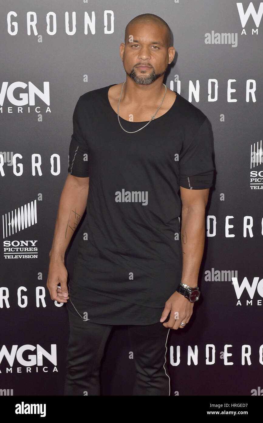 Underground season two premiere hi-res stock photography and images - Alamy