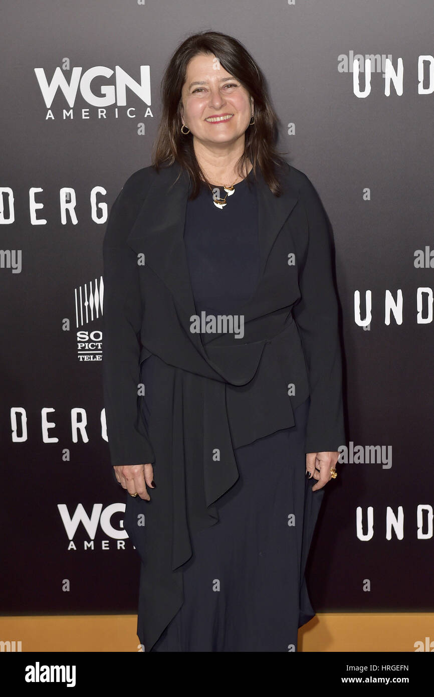 Underground season two premiere hi-res stock photography and images - Alamy