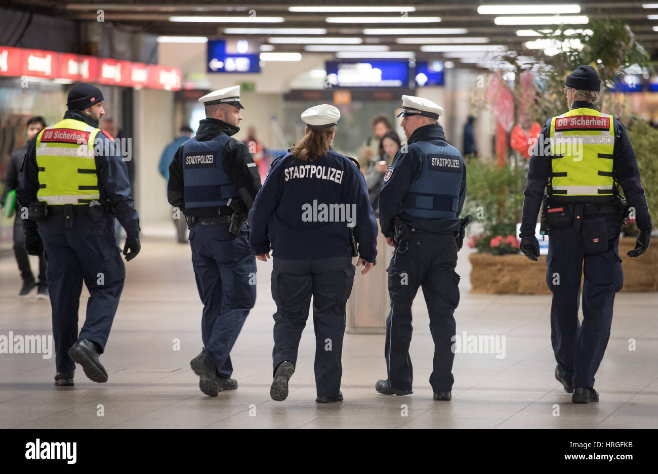 Frankfurt, Germany. 2nd March 2017. A 'mixed patrol' consisting of ...