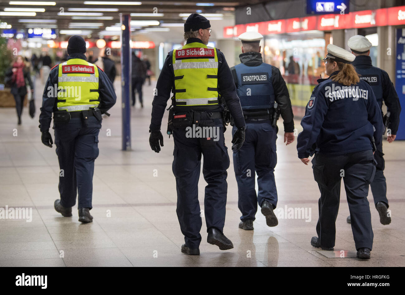Frankfurt, Germany. 2nd March 2017. A 'mixed patrol' consisting of ...