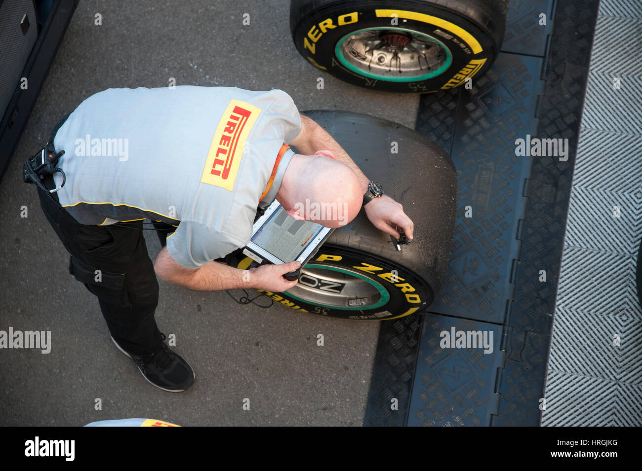 Mercedes amg f1 mechanic hi-res stock photography and images - Alamy