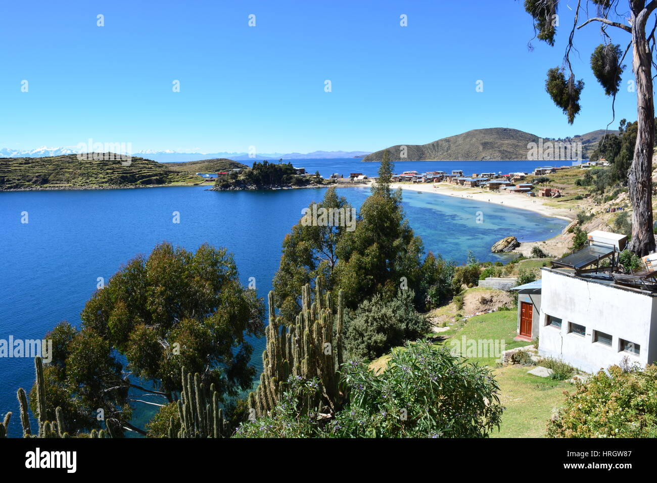 Beautiful beach of the Isla del Sol island, in the Titicaca lake ...