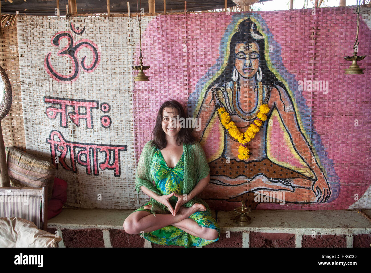 Hindi mural hi-res stock photography and images - Alamy