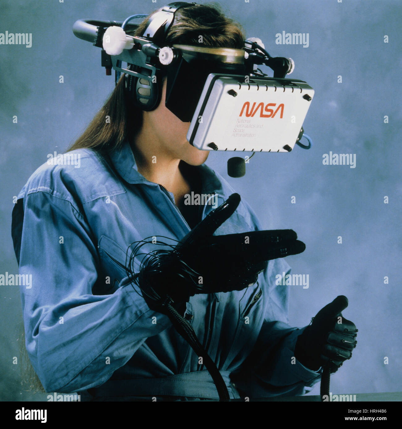 Virtual Interactive Environment Workstation Stock Photo - Alamy