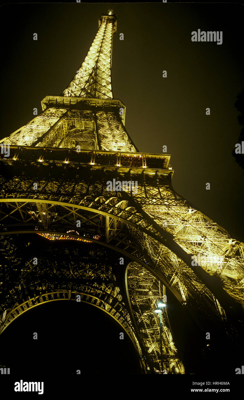 Eiffel Tower, Night, Paris, France Stock Photo - Alamy