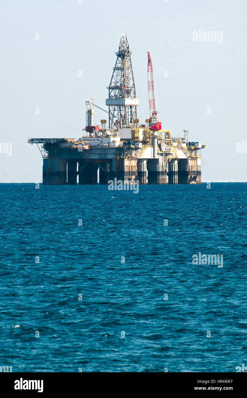 Oil Rig Drilling Platform in mediterranean sea Stock Photo - Alamy
