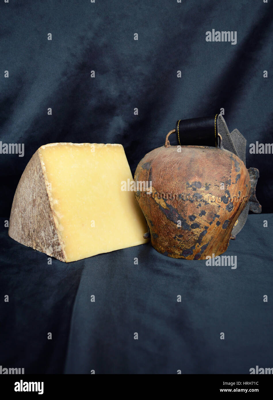 Cantal cheese hi-res stock photography and images - Alamy