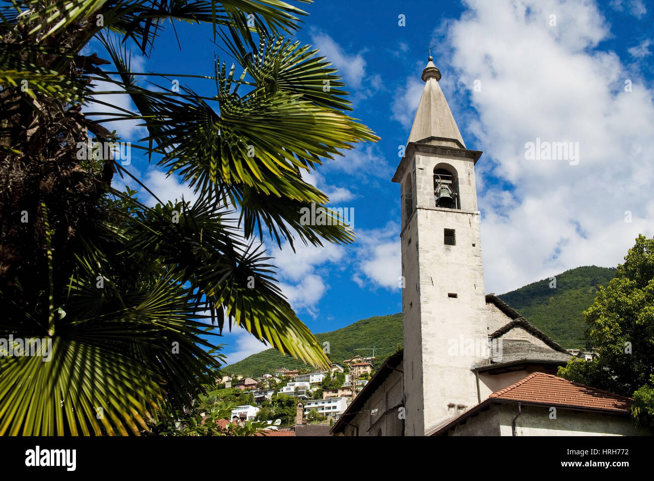 Altstadt von Locarno, Tessin, Schweiz - Old Town in Locarno, Tessin ...