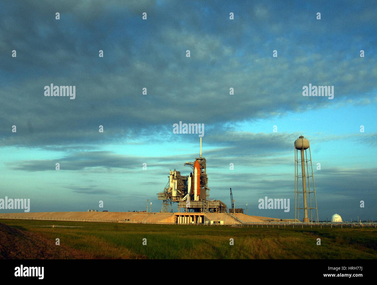 Space shuttle launch pad hi-res stock photography and images - Alamy