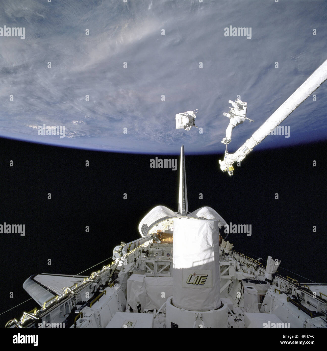 Space Shuttle Discovery: SAFER tests Stock Photo - Alamy