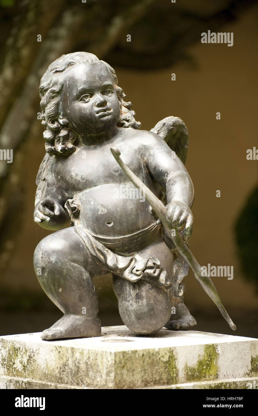 Amor Skulptur - amor sculpture Stock Photo - Alamy