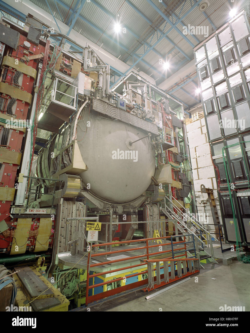 Fermilab tevatron particle accelerator hi-res stock photography and ...