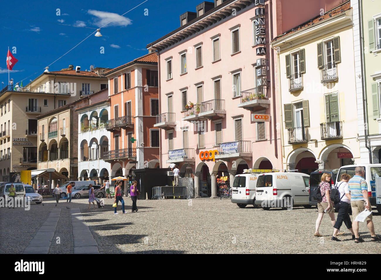 Altstadt von Locarno, Schweiz - Old Town, Locarno, Switzerland Stock ...