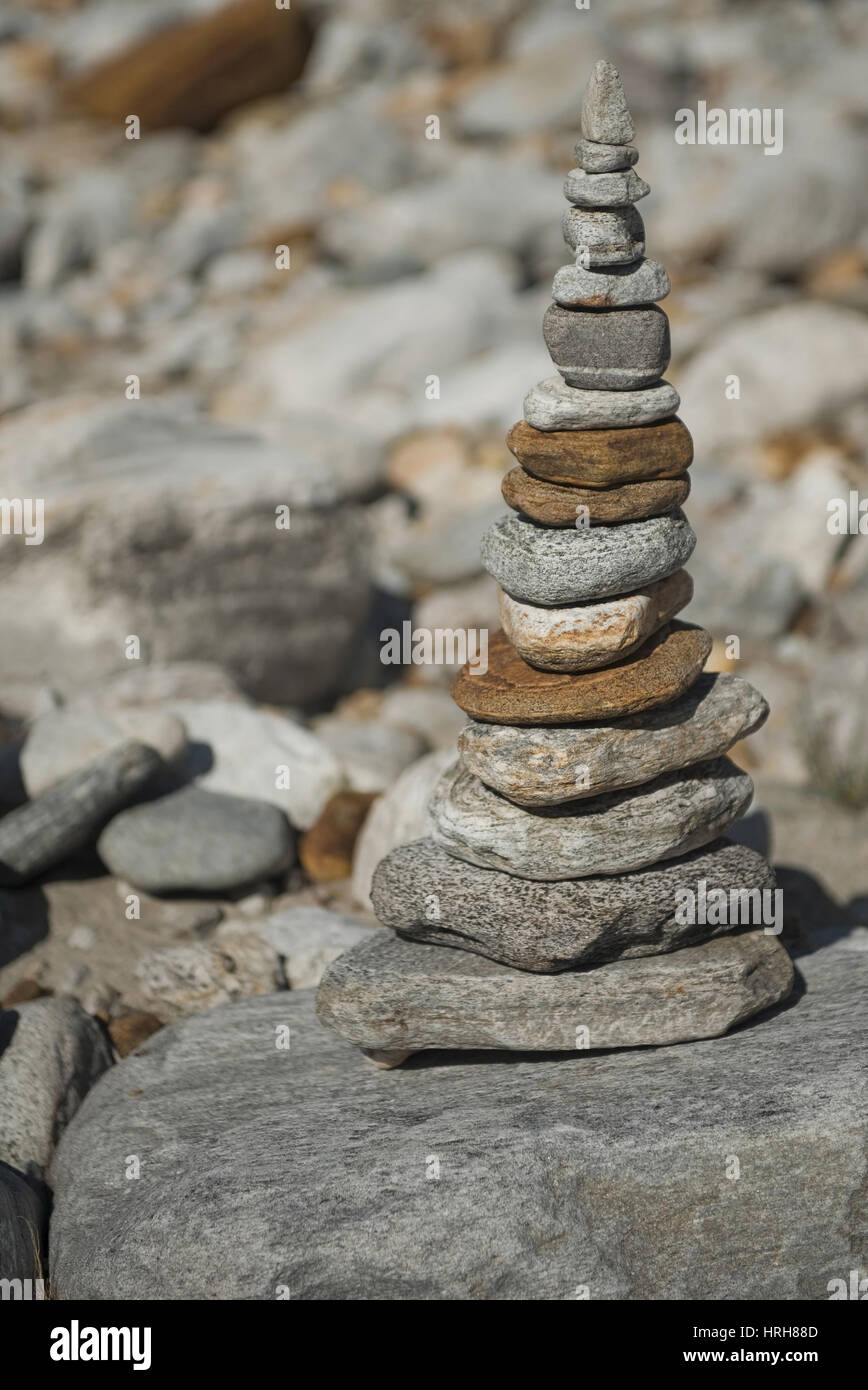 Steinpyramide - stone pyramid Stock Photo - Alamy