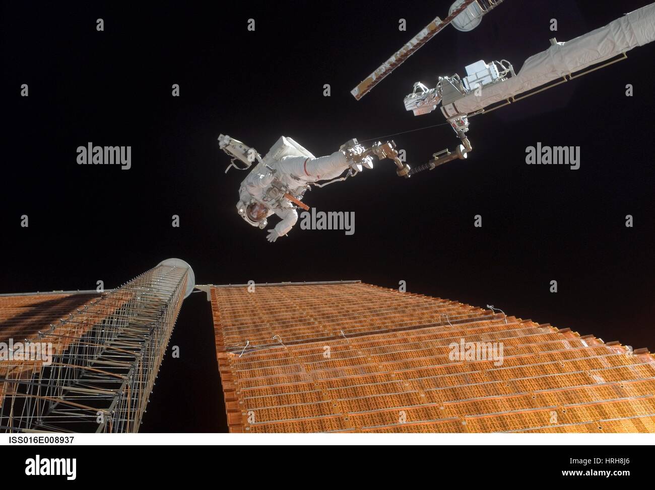 Astronaut scott parazynski hi-res stock photography and images - Alamy