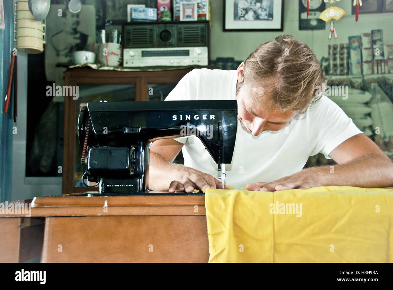 Tailors sewing model hi-res stock photography and images - Alamy