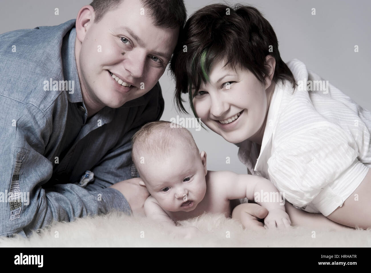 Model released, Eltern mit Baby - parents with baby Stock Photo - Alamy