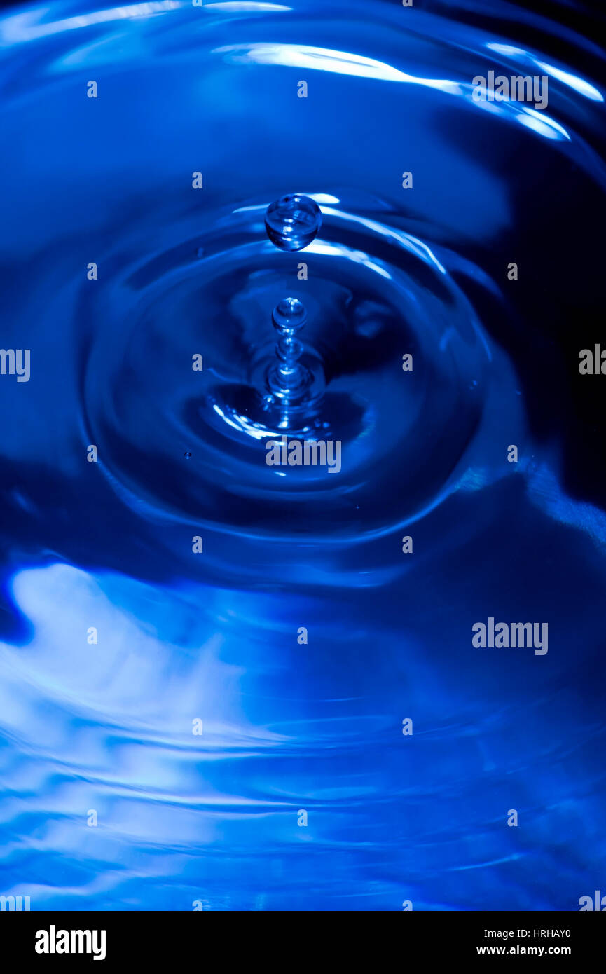 Wassertropfen hintergrund hi-res stock photography and images - Alamy