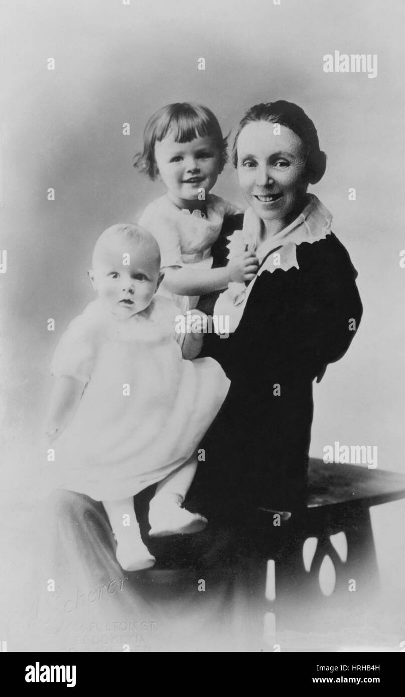 Alice liddell children Black and White Stock Photos & Images - Alamy