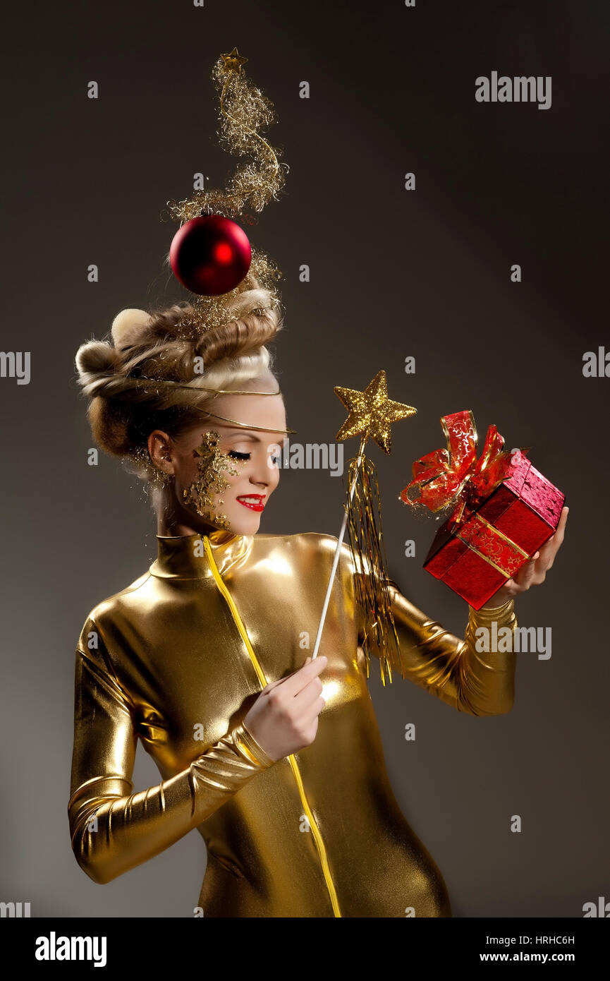 Model released, Frau als Christkind - woman as a Christ Child Stock ...